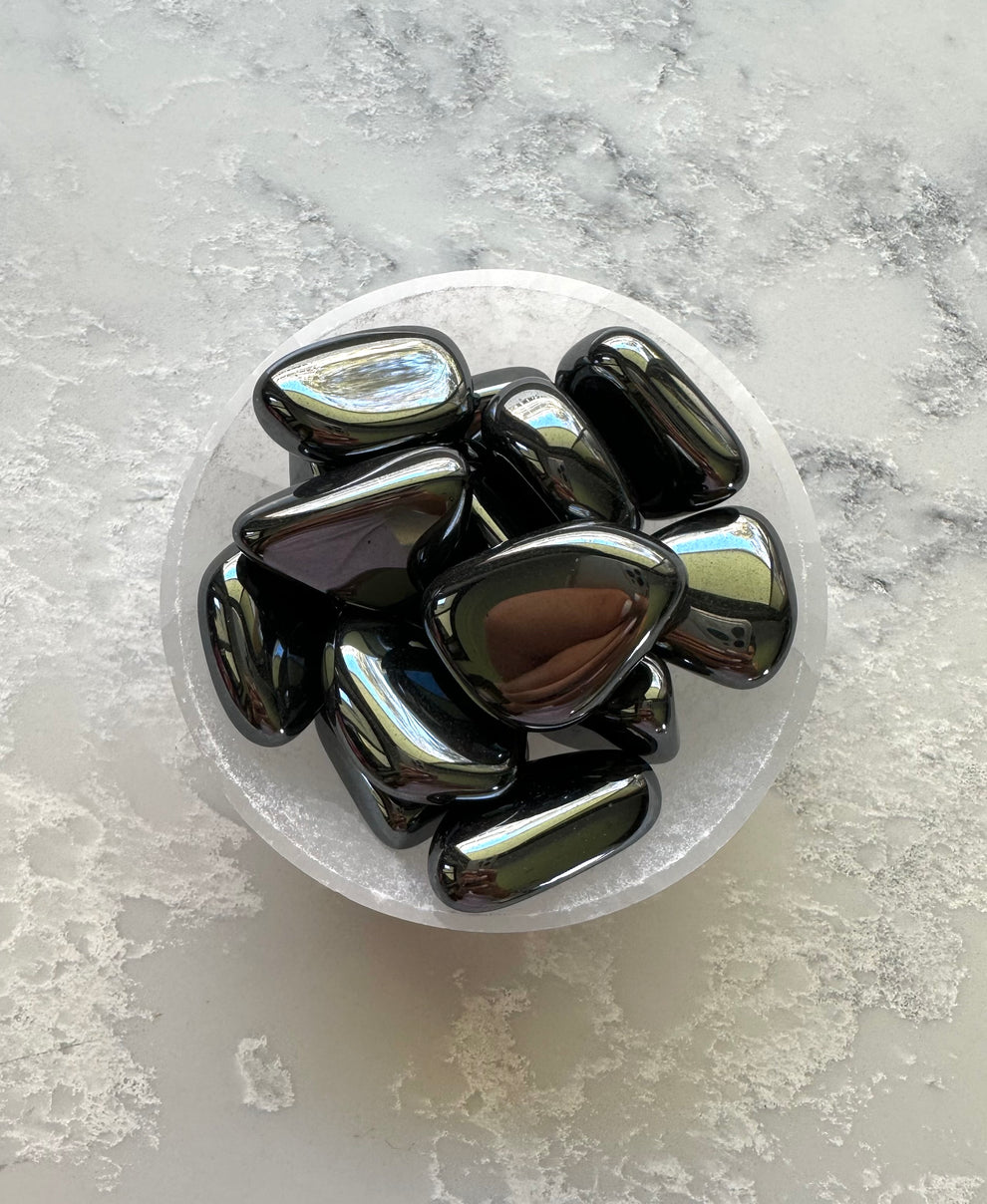 HEMATITE TUMBLE CRYSTAL – exxale.com.au